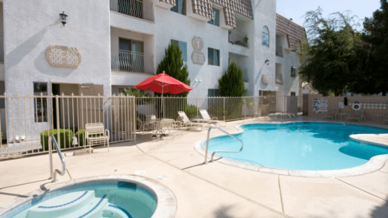 Emerald Suites Cameron | Las Vegas Direct
