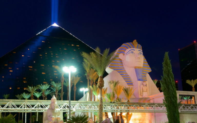 The 20 Best Selfie Spots and Photo Ops in Las Vegas | Las Vegas Direct