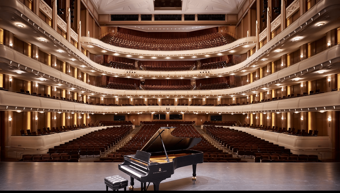 Your Guide to The Smith Center in Las Vegas | Las Vegas Direct